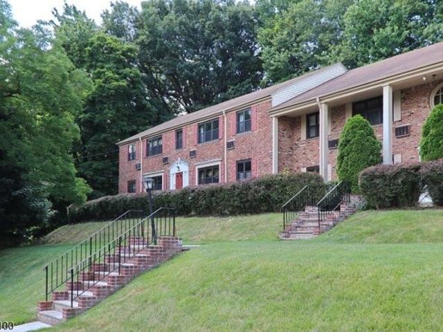A Sandra Cir, Westfield, Condo For Sale