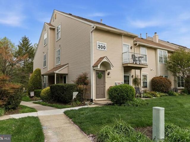 a Sedgefield Dr, Mount Laurel, Condo For Sale