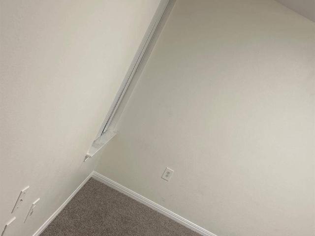 A Single Empty Room! READY FOR MOVE
