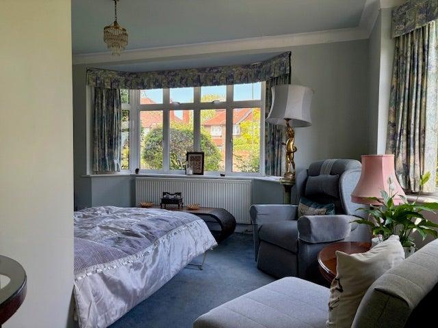 A spacious accomodation _ bills inclusive