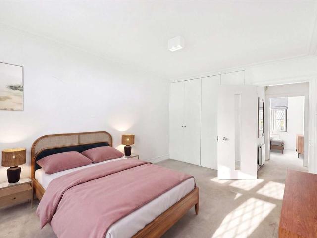 A spacious and well presented three double bedroom mews house with outdoor space