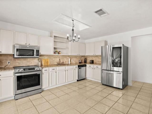A Spacious Home Minutes from Beautiful McKinney Fa
