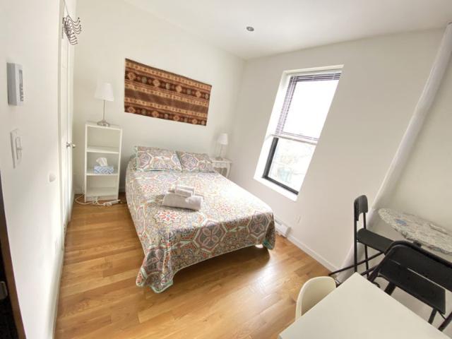 A spacious room in UWS by Riverside and CP