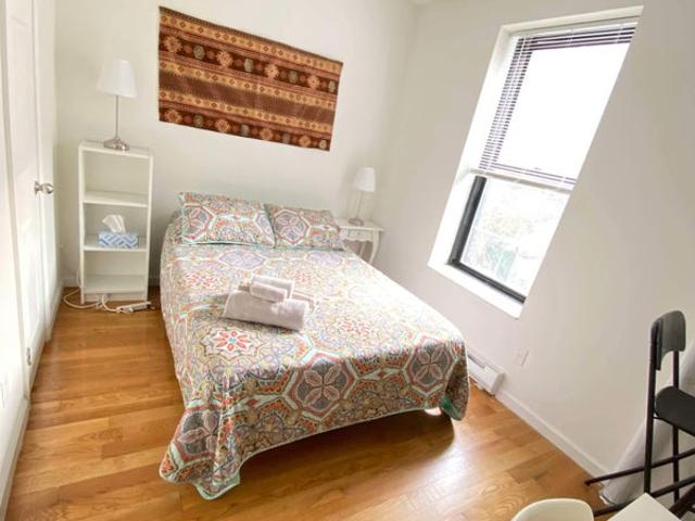 A spacious room in UWS by Riverside and CP