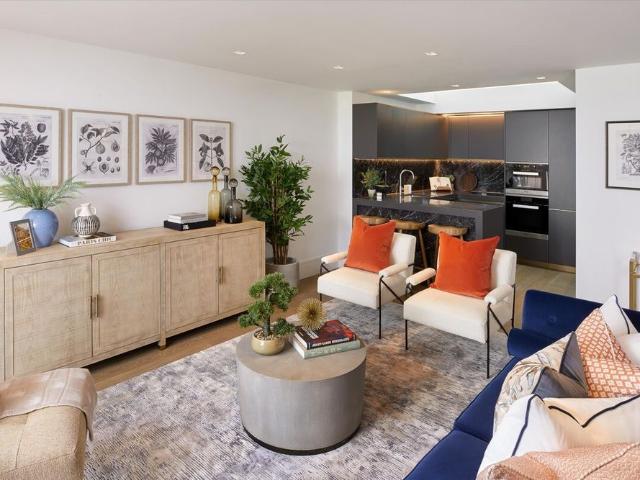 A spacious terraced house to rent in Regents Crescent, W1B