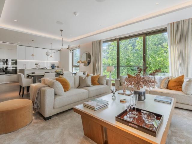 A Turnkey Corner House on Walton Street with Pool, Garden and Roof Terraces