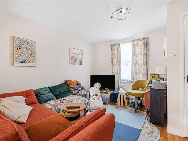 A two bedroom mid terraced Victorian house in the heart of Jericho