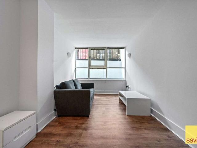 A two bedroom apartment near to St Katharine Docks and Tower Hill