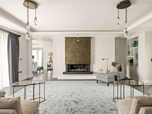 A Two Bedroom Duplex with Grand Reception Rooms on Cadogan Square