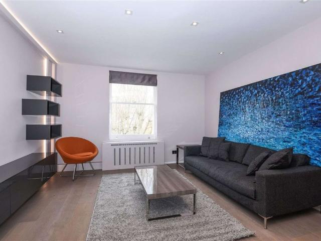 A two bedroom, two bathroom apartment set on Hamilton Terrace
