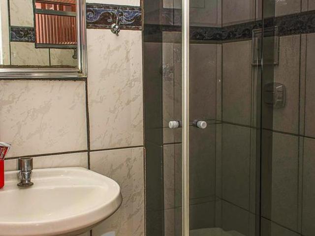 A t e n ÇÃ o: aceito permuta e/ou locação 1.500 com condominio incluso. excelente localização, p
