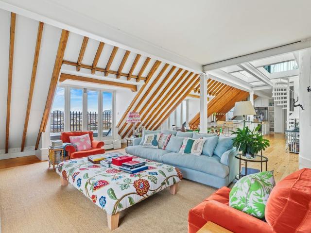 A Thoughtfully Extended Fulham House with a South Facing Garden and Roof Terrace