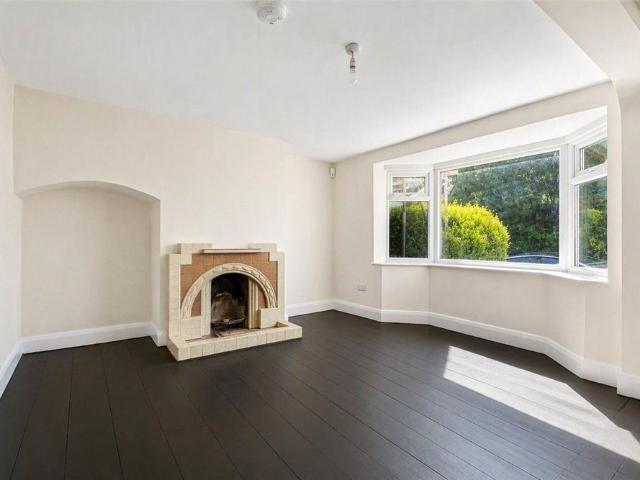 A three bedroom end of terrace house with a rear garden and on street parking in Wendover