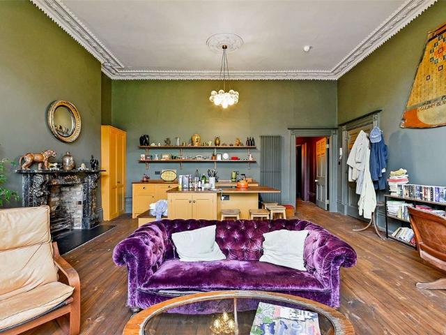 A unique period apartment in the heart of Montpellier