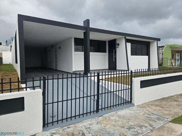 A Urbanizacion Las Brisas Unit Blqa, Arecibo, Home For Sale