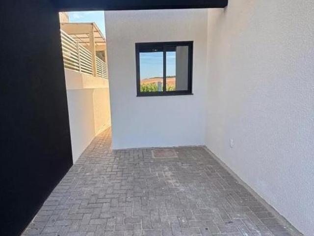 À VENDA NO FRARON CA3801