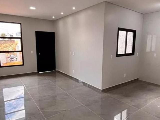 À VENDA NO FRARON CA3806