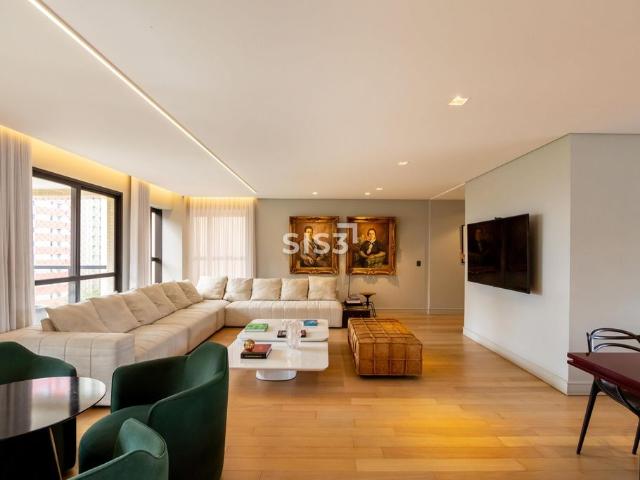 à venda Apartamento de alto padrão de 182 m2, Curitiba, Paraná