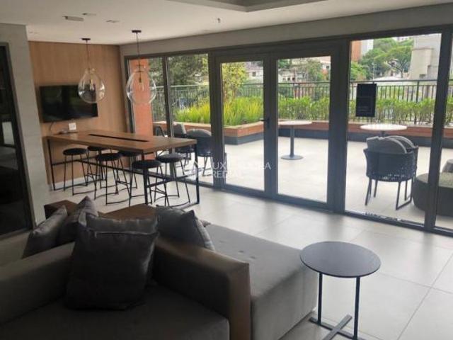 A venda apartamento, Studio, em frente estação metro Borba Gato