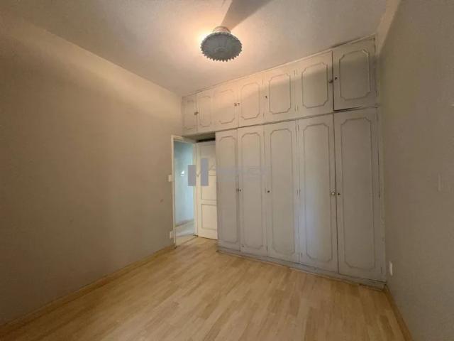 À venda apartamento sala 3 quartos, sol da manhã a poucos minutos do metrô da estação uruguai