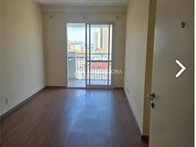 A venda apartamento 2 quartos, 1 suíte, próximo estação metro Bras