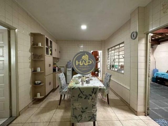 Á venda casa com 3 dormitórios sendo 1 suíte em Campinas SP