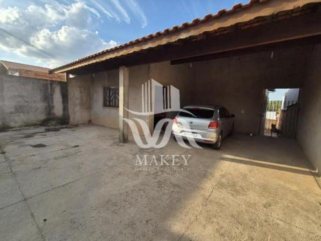 A venda. Casa de 3 dormitórios com quintal amplo + edícula 150m². Jd. Planalto de Viracopos Camp