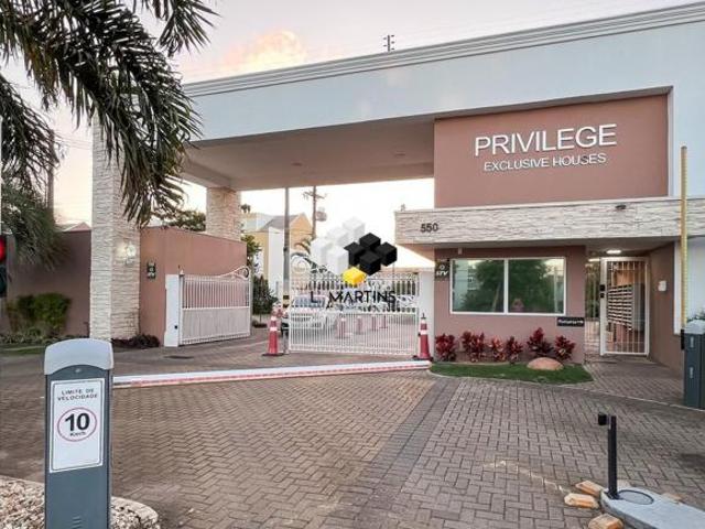 A venda Casa em Condomínio em Canoas
