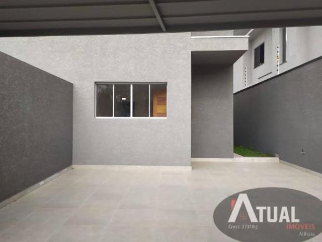 Á venda Casa Térrea por $795 mil com 3 suítes em Atibaia no Jd. Lago
