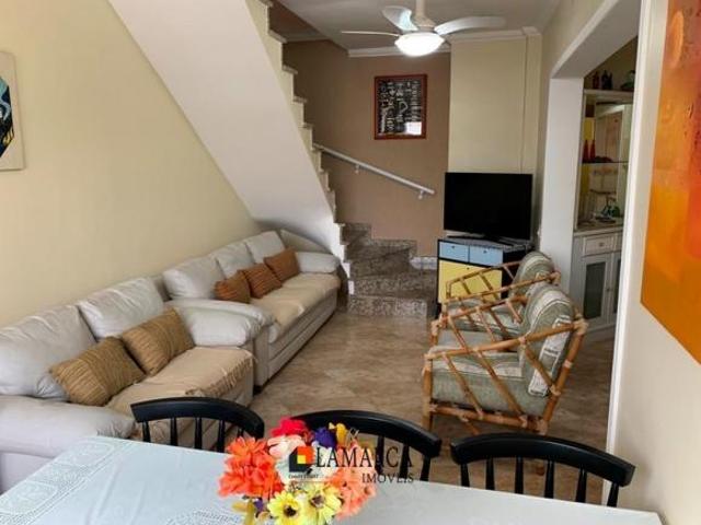 A Venda cobertura na enseada do Guarujá