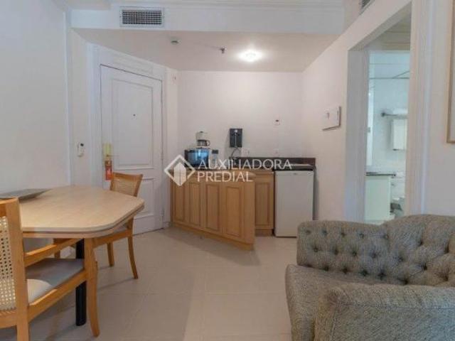 A venda FLAT Jardim Paulista, fora do pool