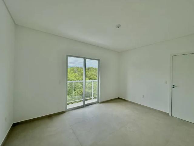 À venda | Sobrado de 99 m², 2 quartos ambos suítes, Sacada e 1 vaga Palhoça/SC