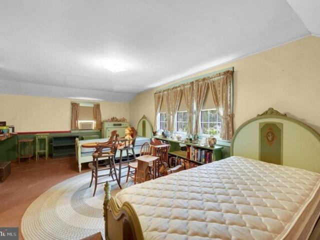 a W Bay Ave, Barnegat, Home For Sale