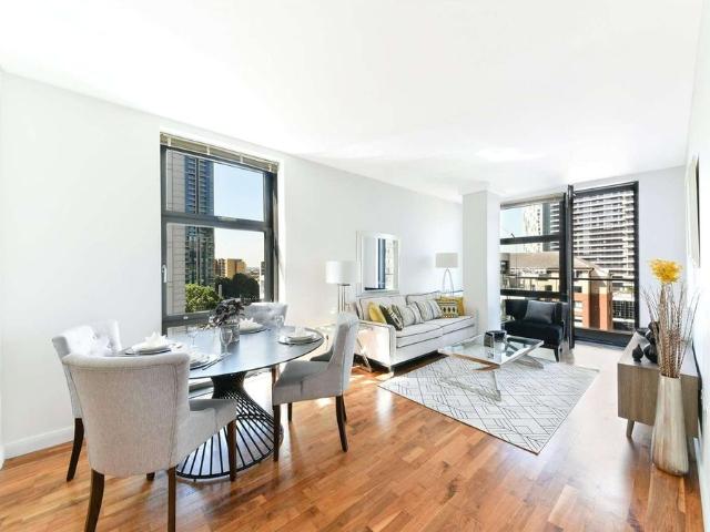 A well appointed two double bedroom apartment with views of South Dock and Canary Wharf