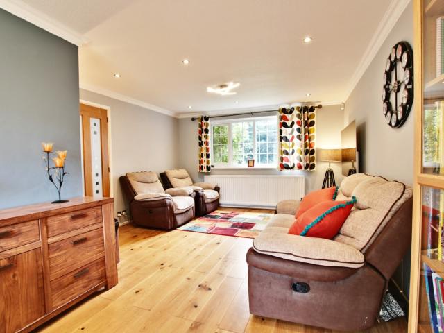 A well presented, four bedroom family home situated in a sought after location