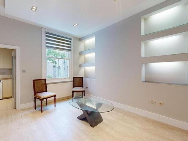 A well presented two bedroom apartment set on Ladb