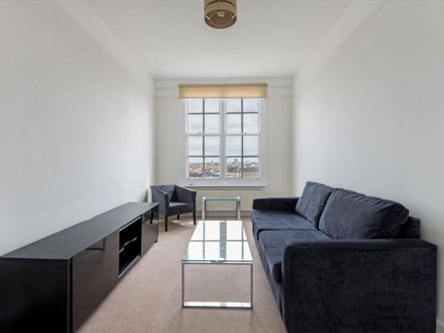 A 2 bedroom apartment with access to communal gardens