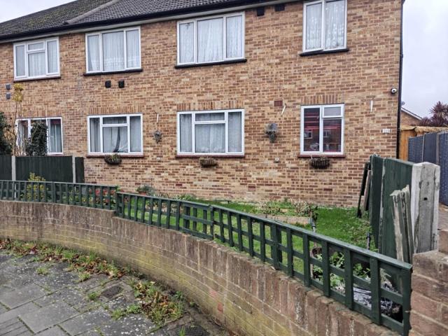 A 2 Bedroom Maisonette ground floor house