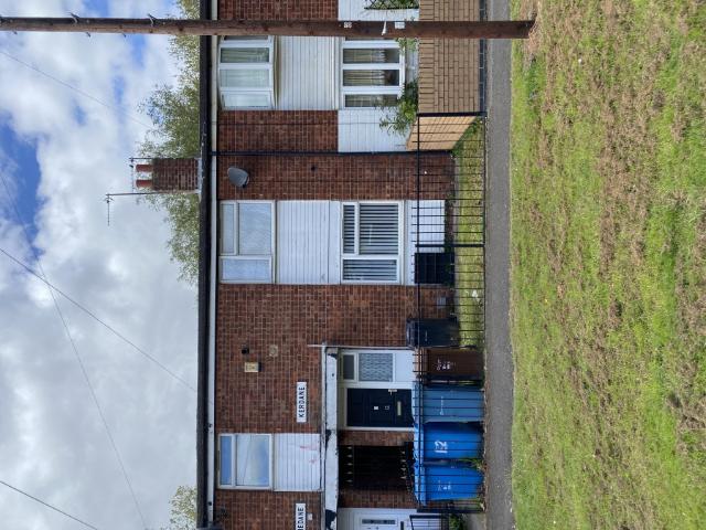 a 3 bedroomed terraced property located on kerdane hull hu6 9eb
