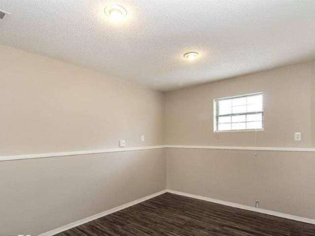 A 3bed 2.5bath home for rent
