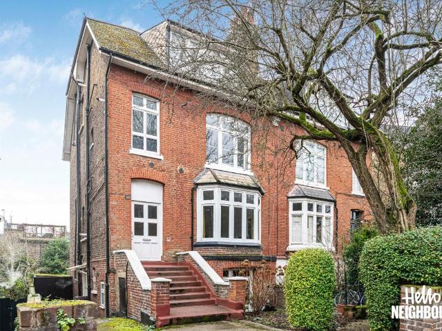 Acol Road, London NW6, 2 bed flat to rent, £2,400 pcm | PrimeLocation