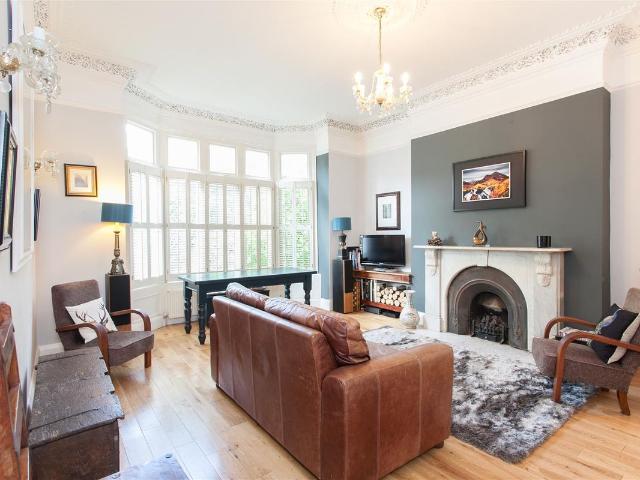 Acol Road, South Hampstead NW6, 2 bed flat to rent, £2,900 pcm | PrimeLocation