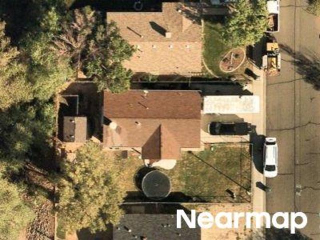 Acoma Dr