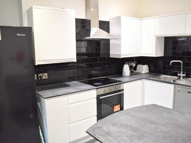 Acomb Street, Rusholme, Manchester 5 bed terraced house to rent £3,359 pcm £775 pw
