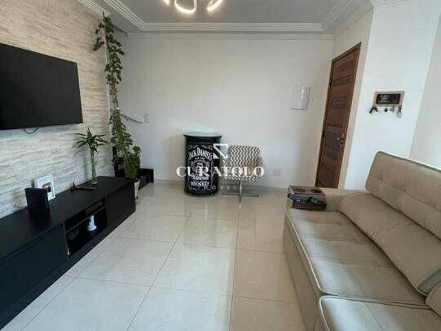 Aconchego e conforto garantidos: Casa em condomínio na Vila Matilde com 2 Suítes e 2 vagas a 13 minu