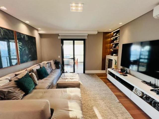 Aconchegante cobertura para venda em Moema com 4 quartos, sendo 4 suítes, 358m² remaxfront#A0W5Z