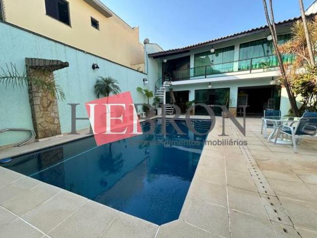 Aconchegante Casa à venda no Jardim Têxtil!
