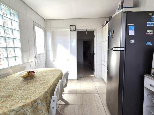 Elegante casa de vila para venda em Indianópolis com 3 quartos, 150m²