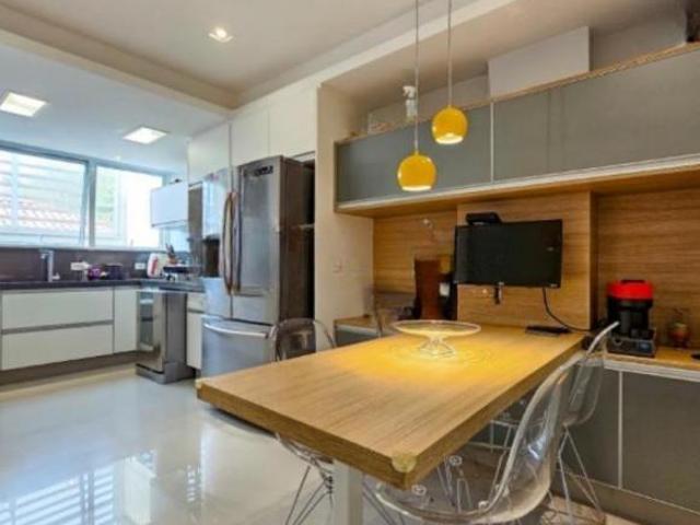 Sensacional casa em condomínio para venda com 3 quartos, sendo 3 suítes, 260m² katianakamoto#N7URM
