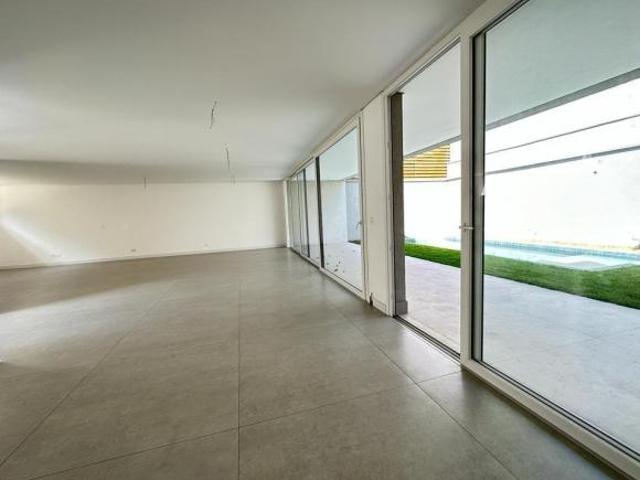 Imperdível casa em condomínio para venda com 4 quartos, sendo 4 suítes, 401.12m² urban#9EUJJ